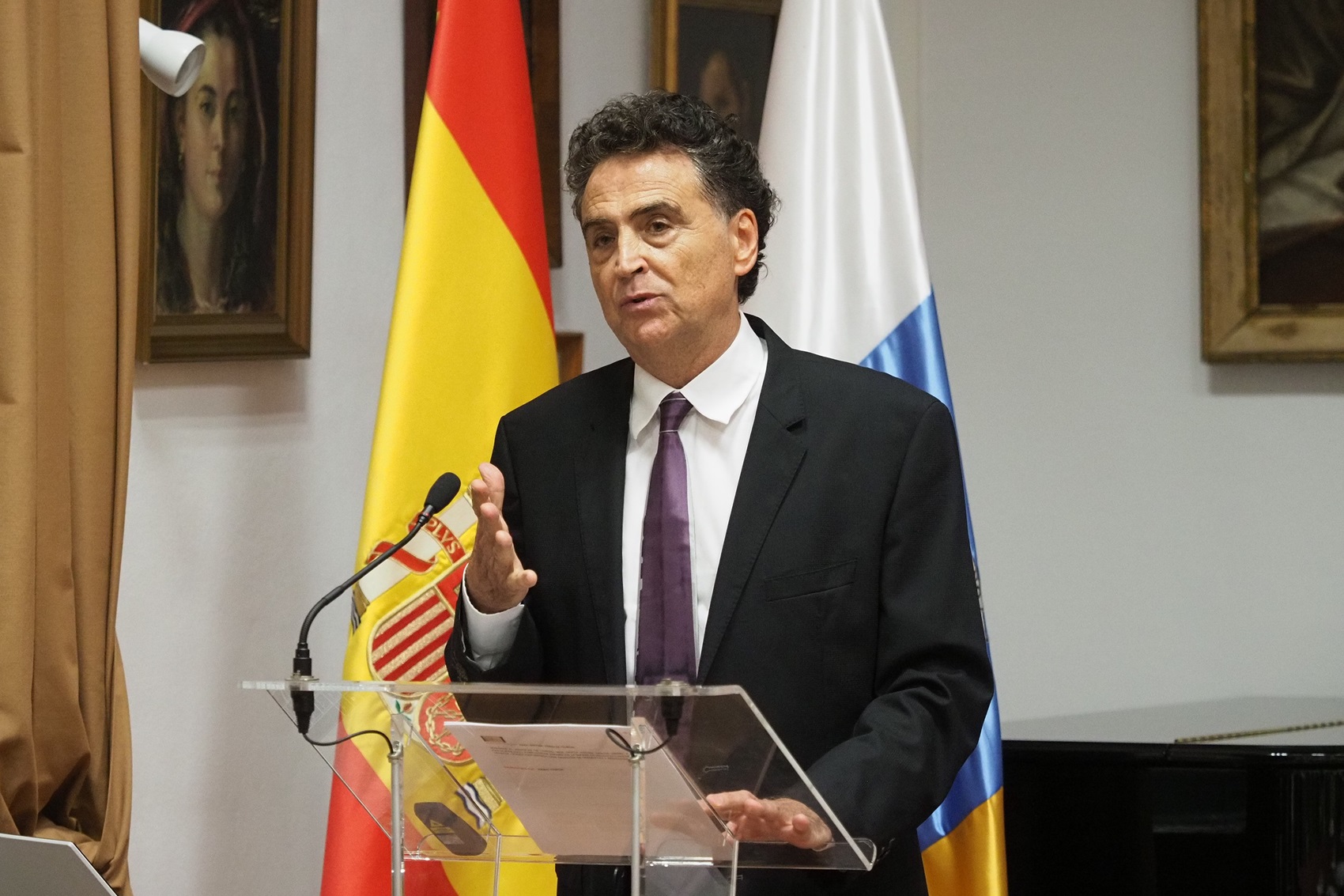 Menis ingresa en la Racba con una reflexión sobre lo que ‘la naturaleza ...