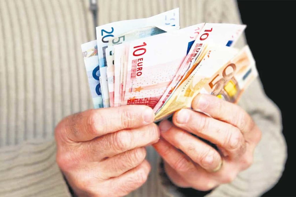 Jubilación a los 63 años y con 300 euros más de pensión que a los 65